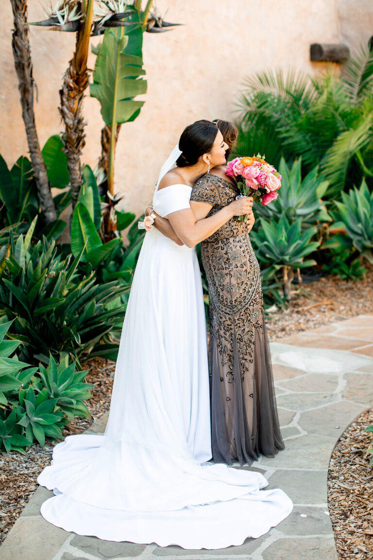 A Colorful Belmond El Encanto Wedding in Santa Barbara - sarahblock-photography.com